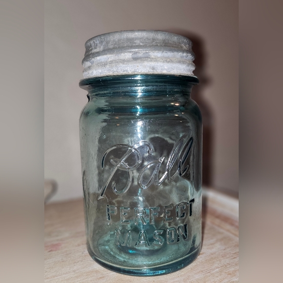 Ball | Kitchen | Ball Blue Perfect Mason Pint Sized Jar With Lid | Poshmark